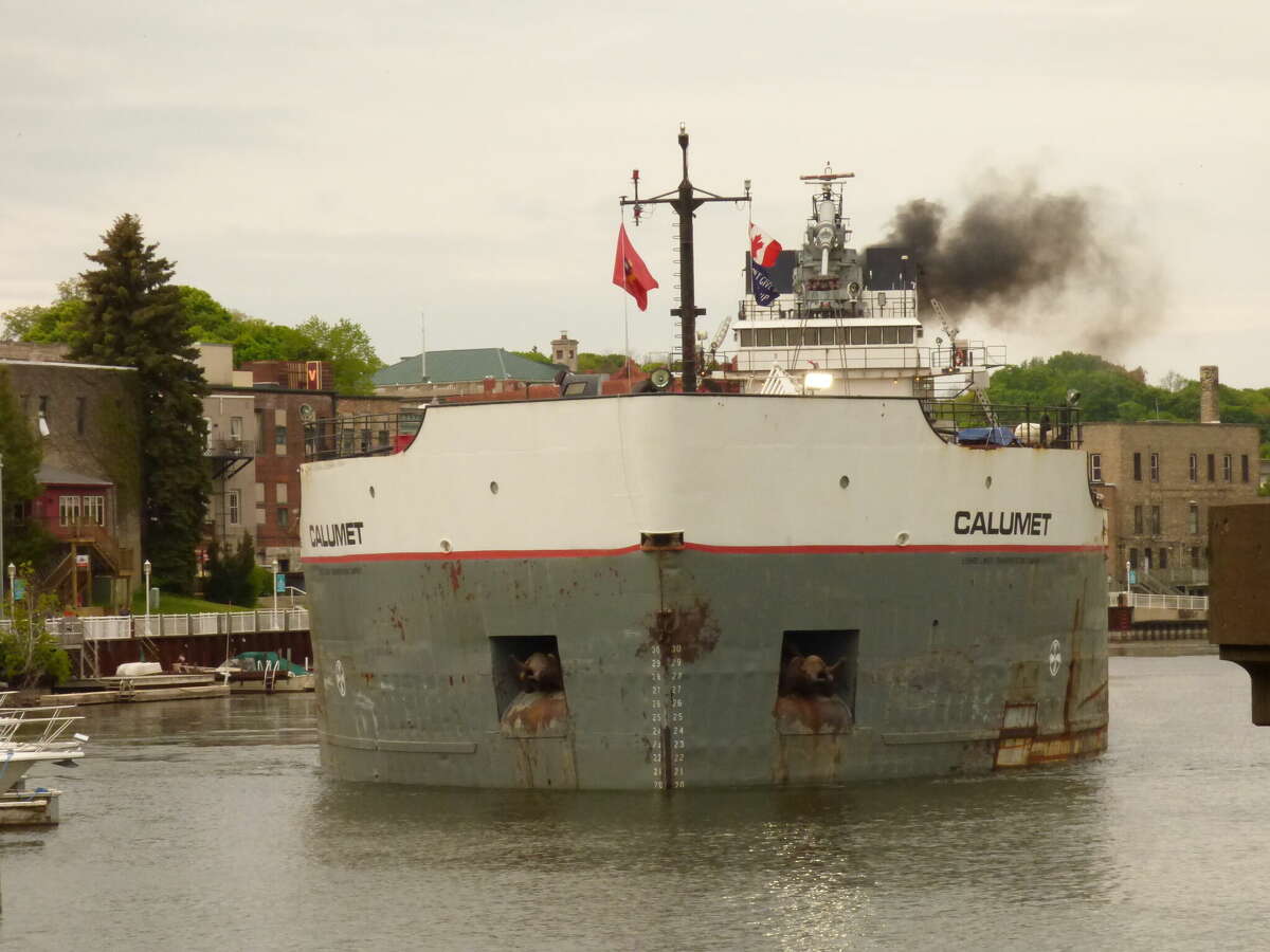 Calumet arrives at Manistee harbor
