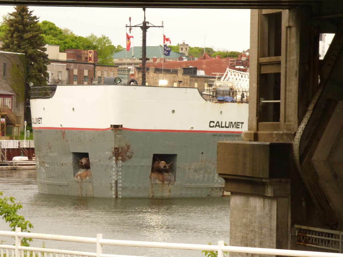 Calumet arrives at Manistee harbor