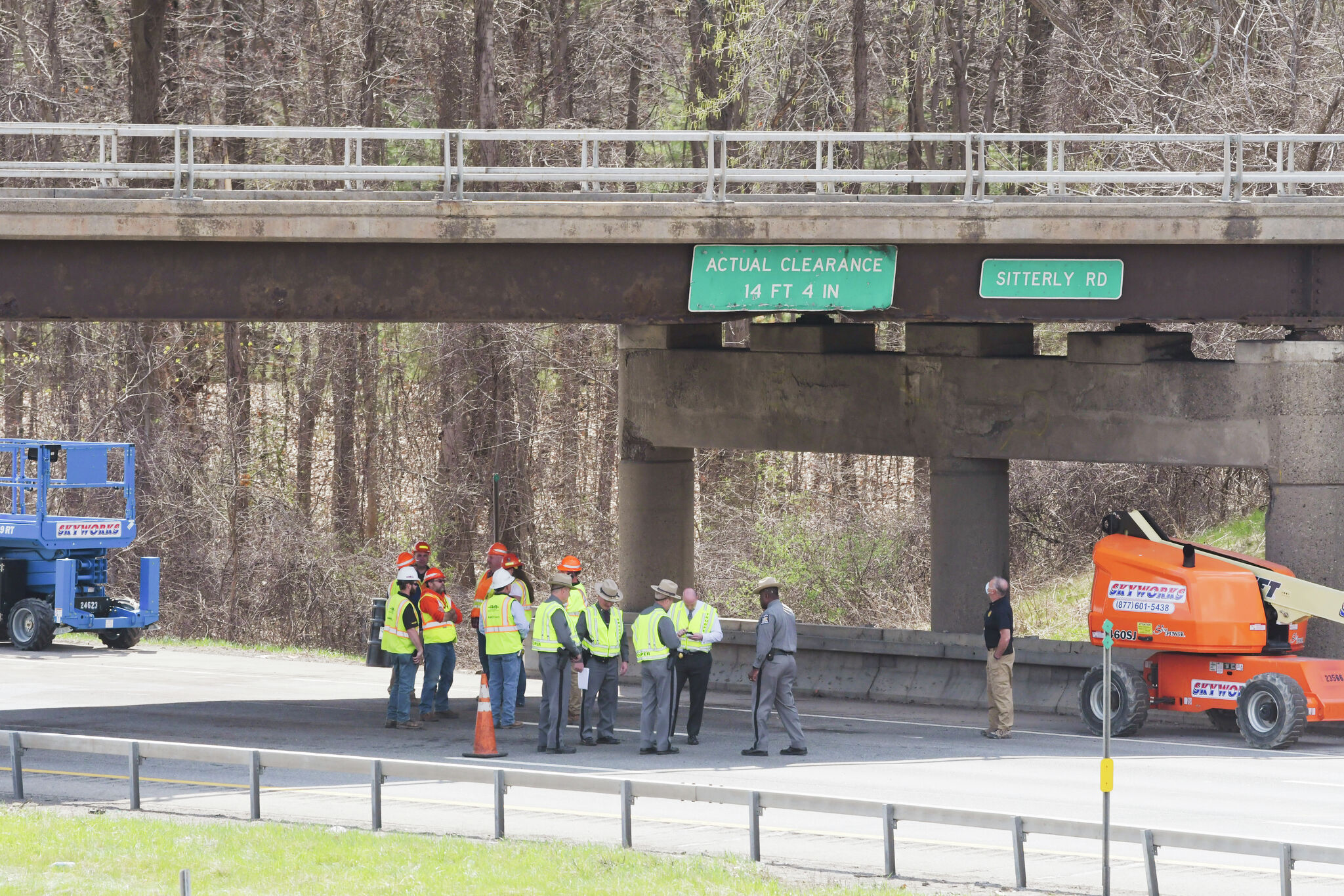New York seeks to stop increasing bridge strikes from trucks