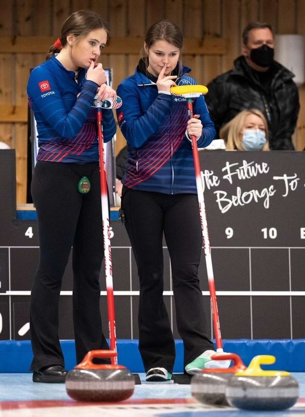 Dow's Delaney Strouse wins bronze at world junior event in Sweden