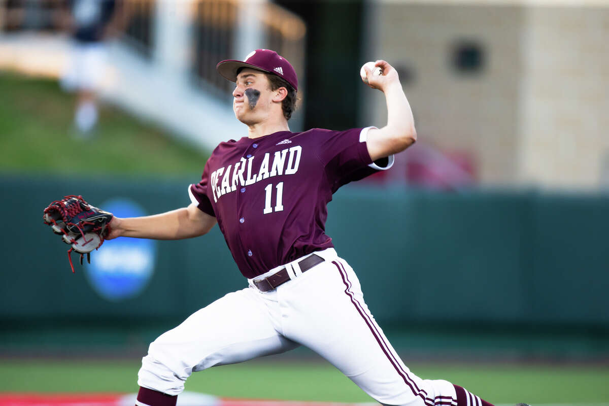 Pearland forces Game 3 in Region III-6A softball semifinal series vs ...