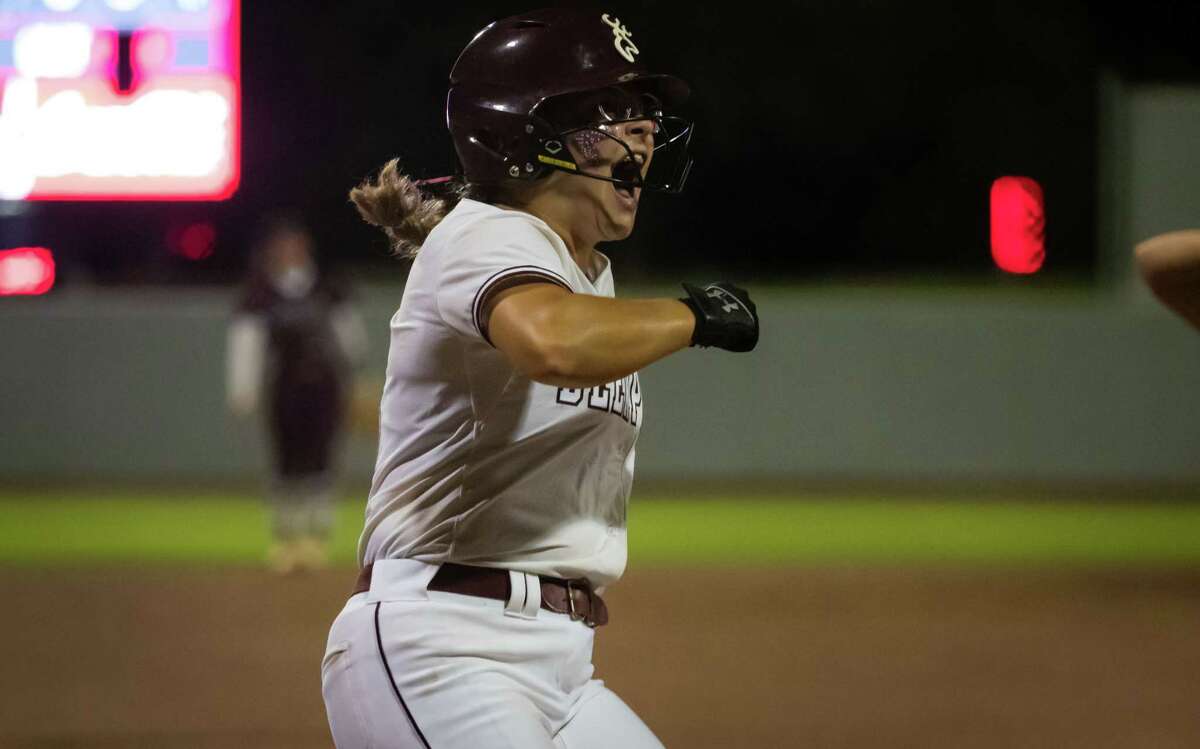 Deer Park softball sweeps Pearland in Region III-6A finals to punch ...