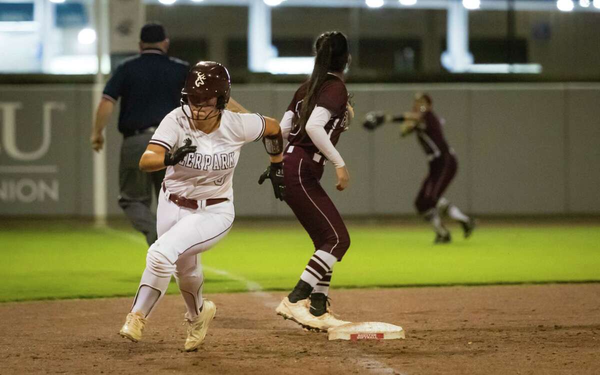 Deer Park softball sweeps Pearland in Region III-6A finals to punch ...