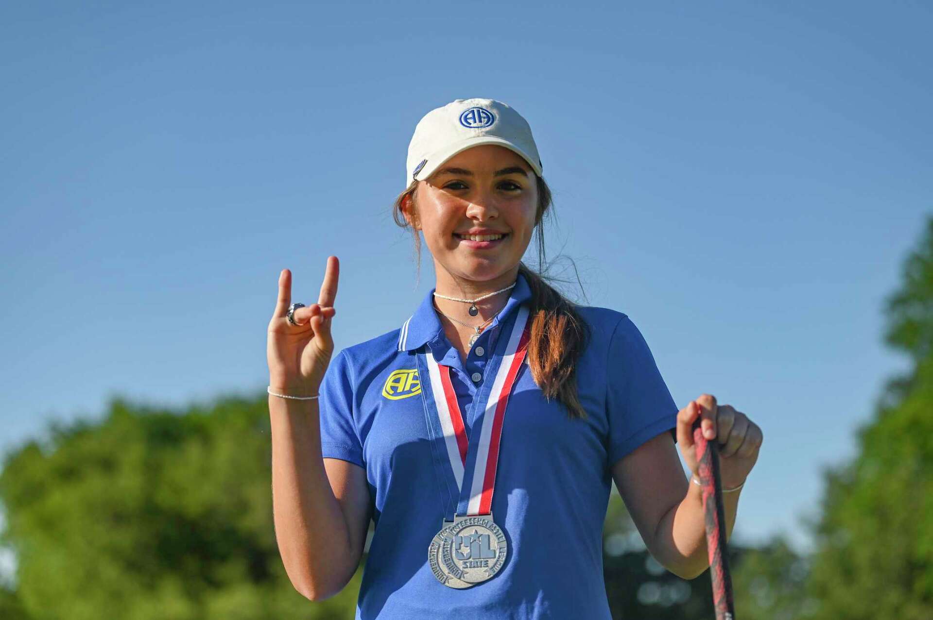Alamo Heights golfer 's success led her to meet NBA's Steph Curry