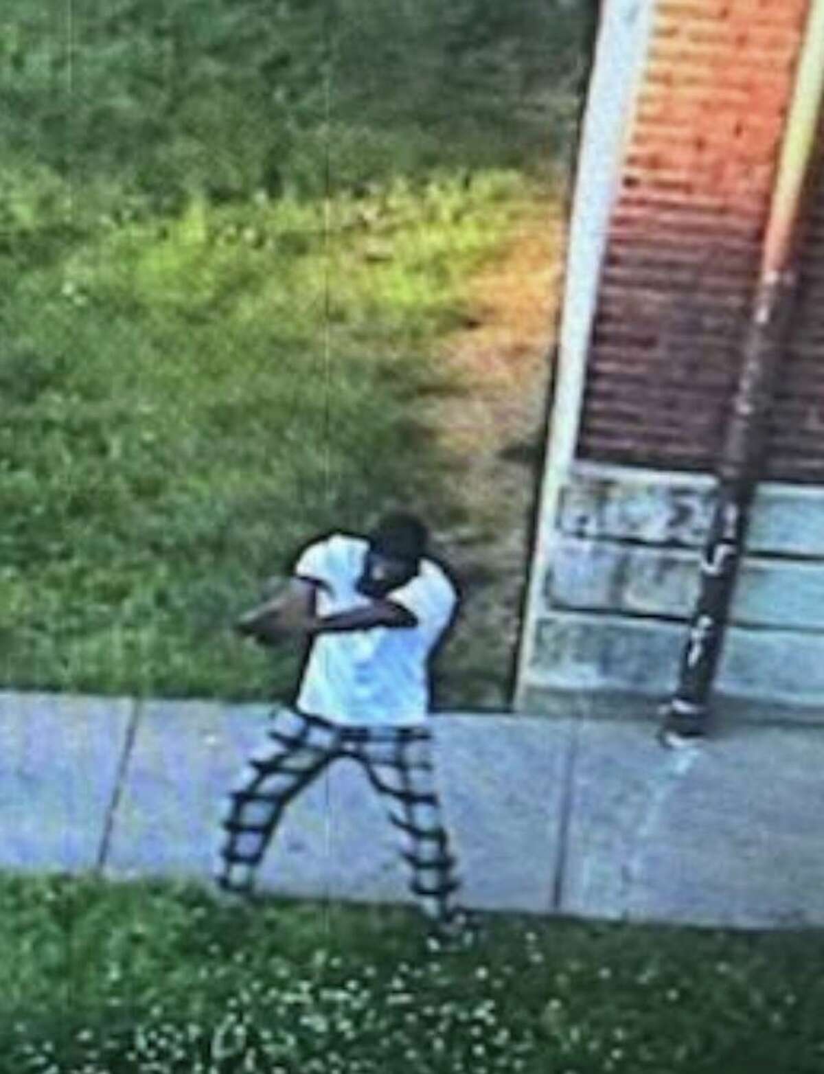Police Release Photos Of Suspect In Bridgeport Shooting