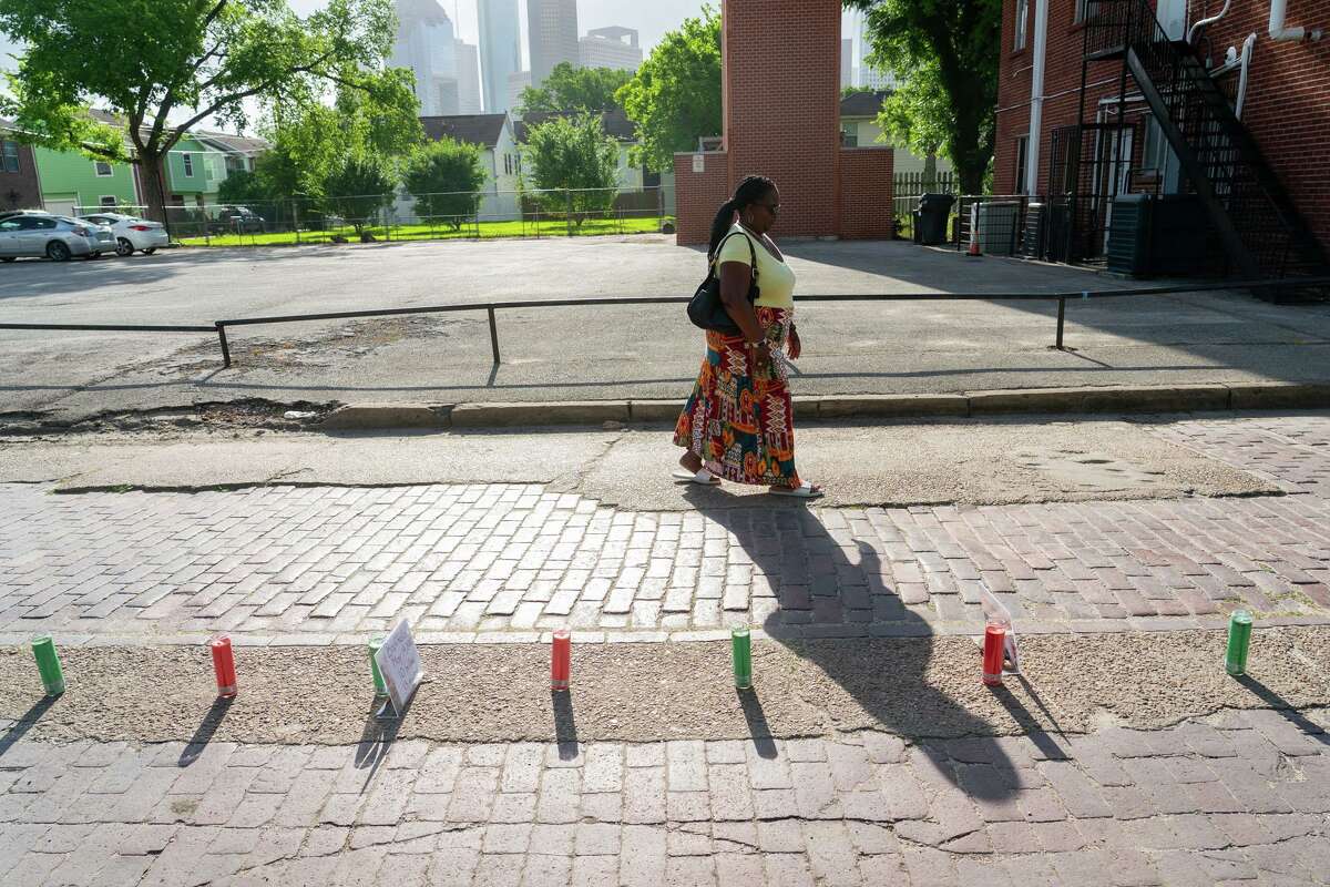 Uvalde, other mass shooting victims honored alongside veterans on ...