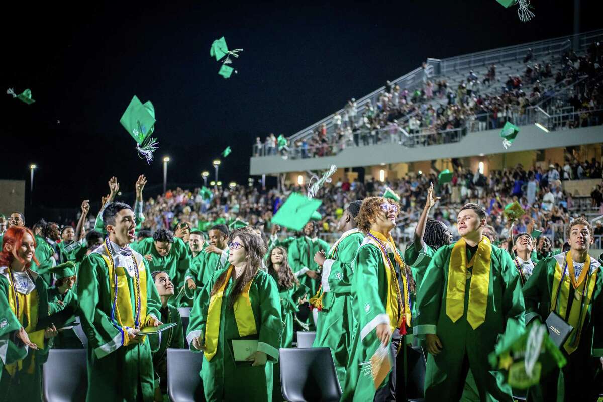 Over 2,000 Spring ISD students graduate at Planet Ford Stadium
