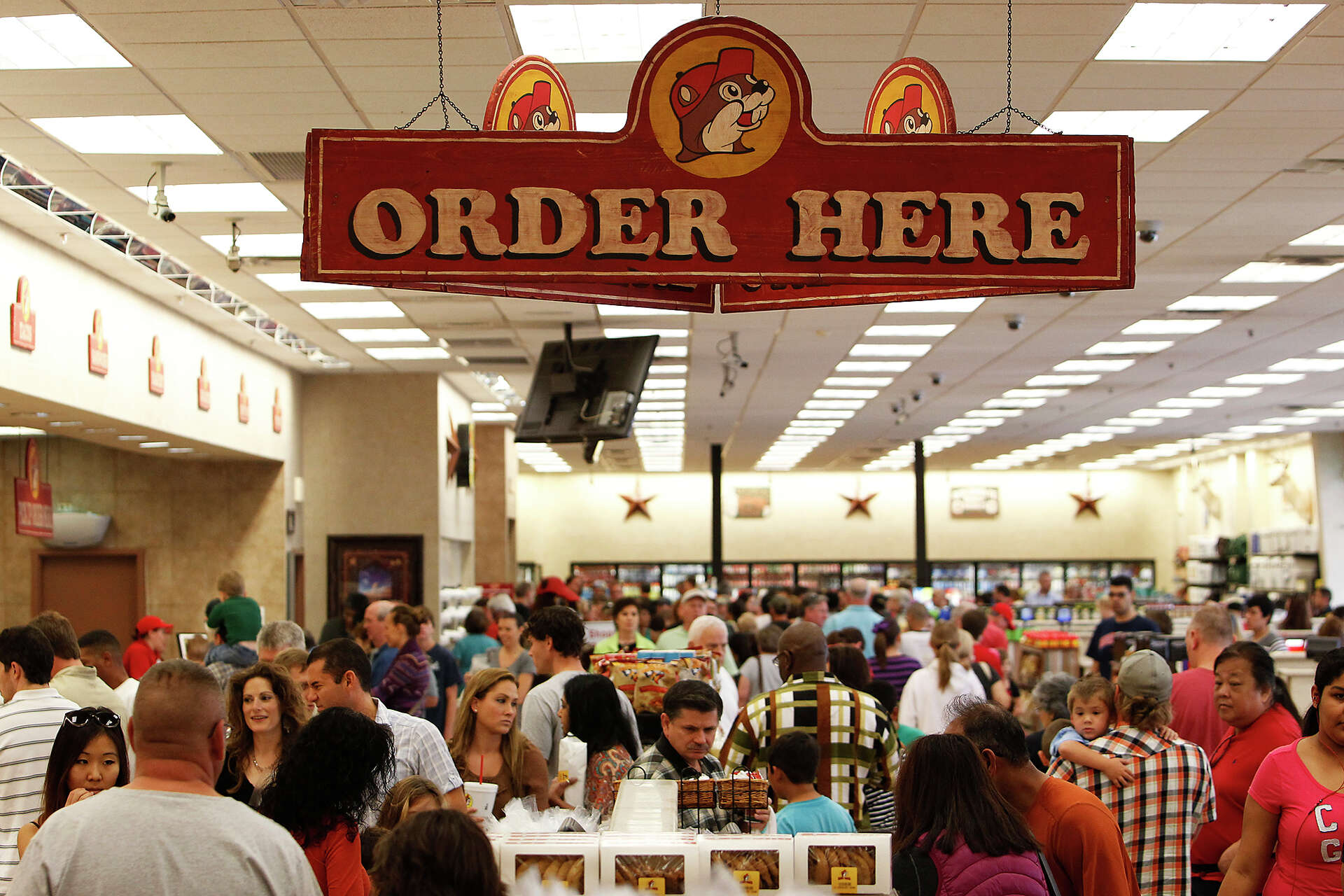 Buc-ee's to break ground on largest store yet in Luling