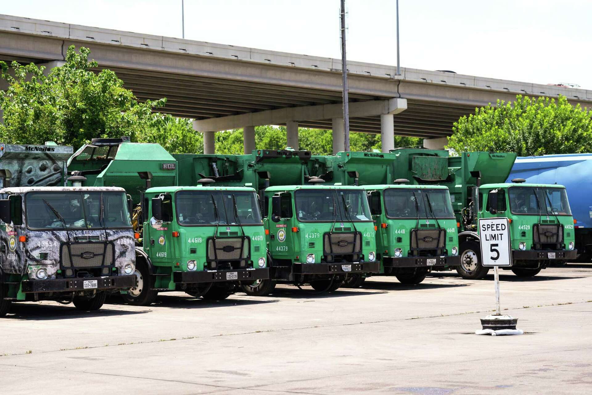 The city owns a recycling plant in southwest Houston. It can’t use it.