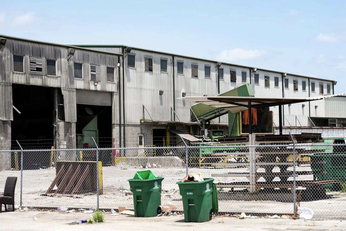 The city owns a recycling plant in southwest Houston. It can’t use it.
