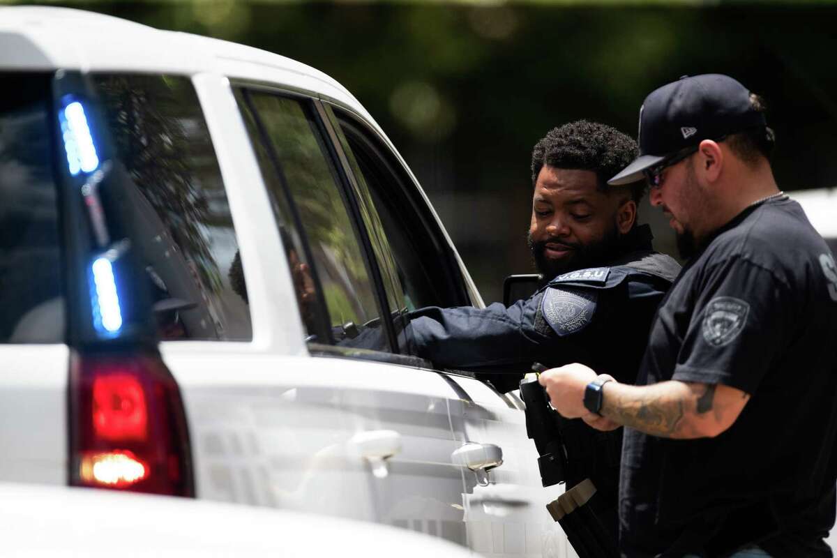 FBI leading anti-gang operation in downtown Houston