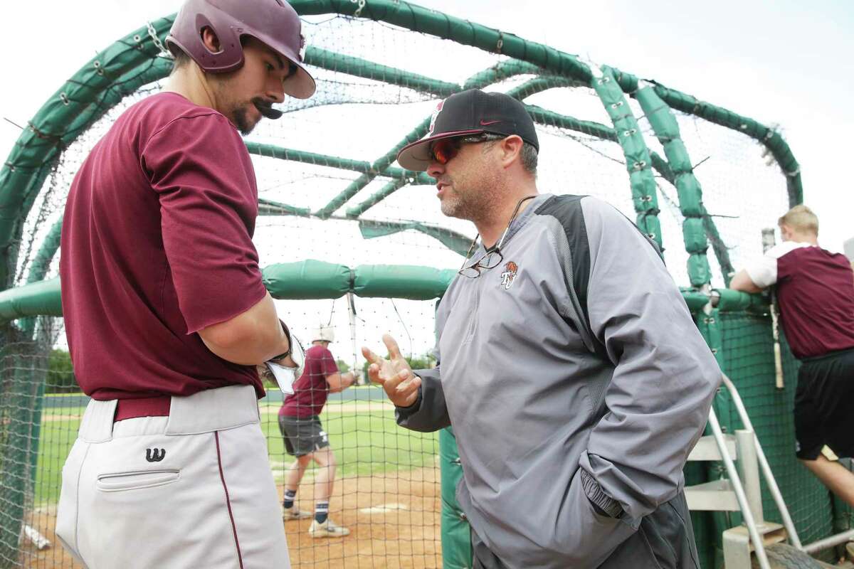 Trinity trio leads Tigers to D-III championship tournament