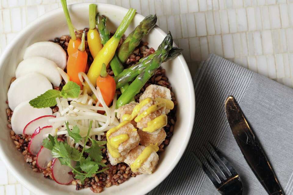 ‘Three Little Pigs’-themed cocktail bar opens in Sebastopol, plus 9 ...