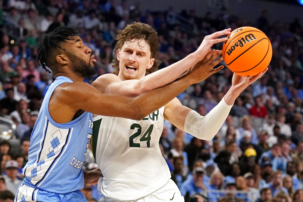 Illini sign Baylor transfer Matthew Mayer