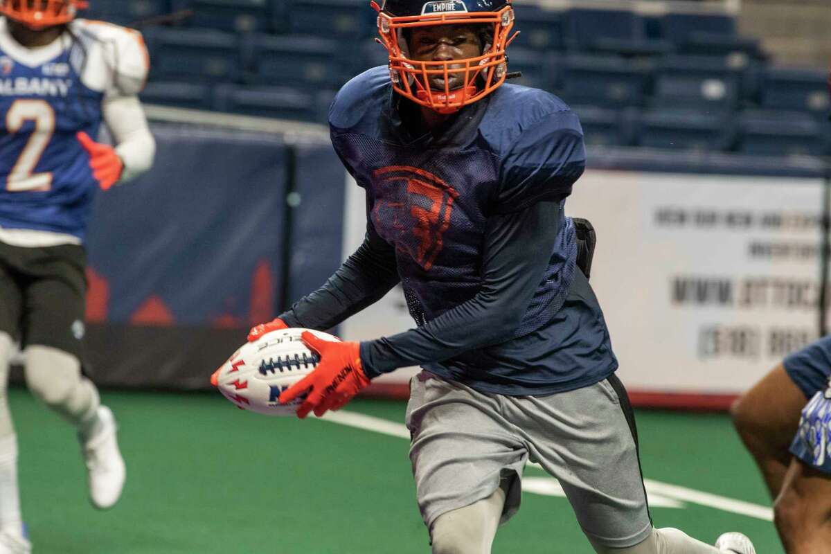 Albany Empire trade with Jacksonville Sharks for Kenny Veal