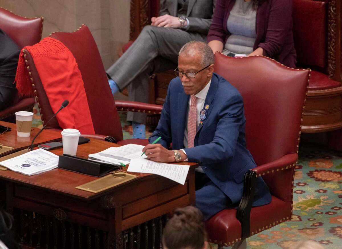 New York lobbyists hold sway in spite of shake-ups, scandals