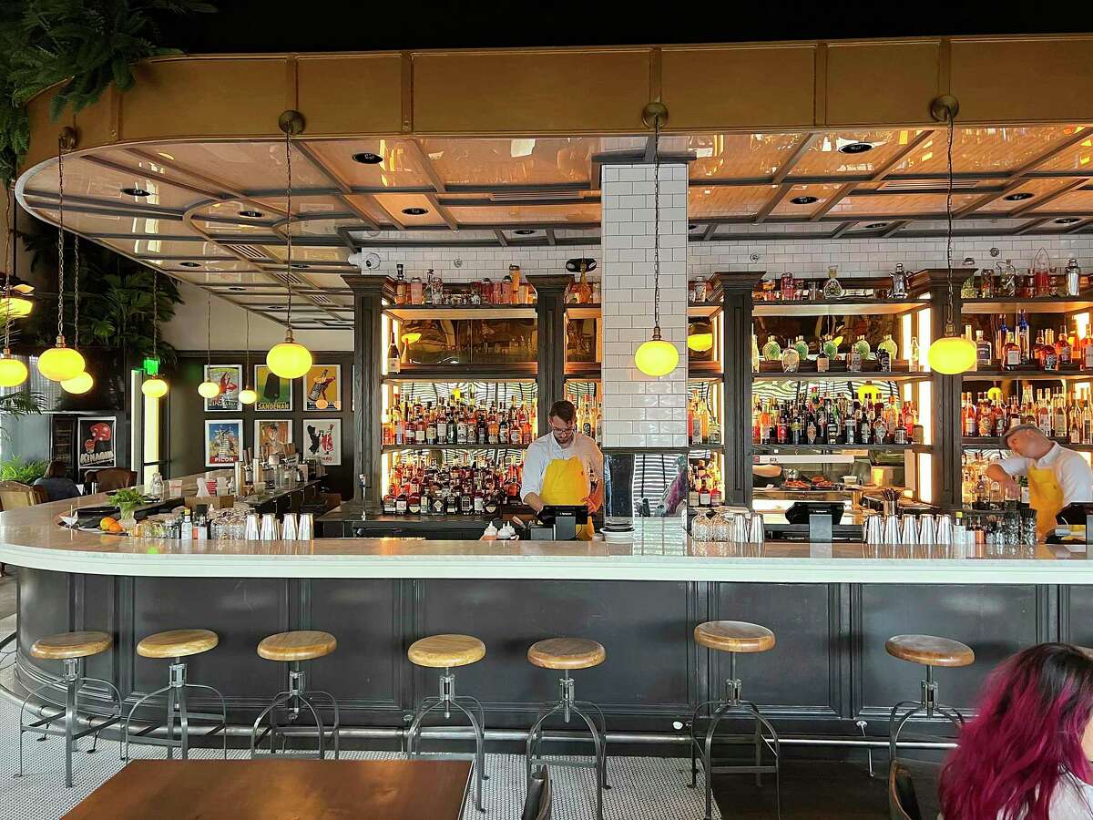 New S.A. downtown bar and restaurant, Double Standard, opens