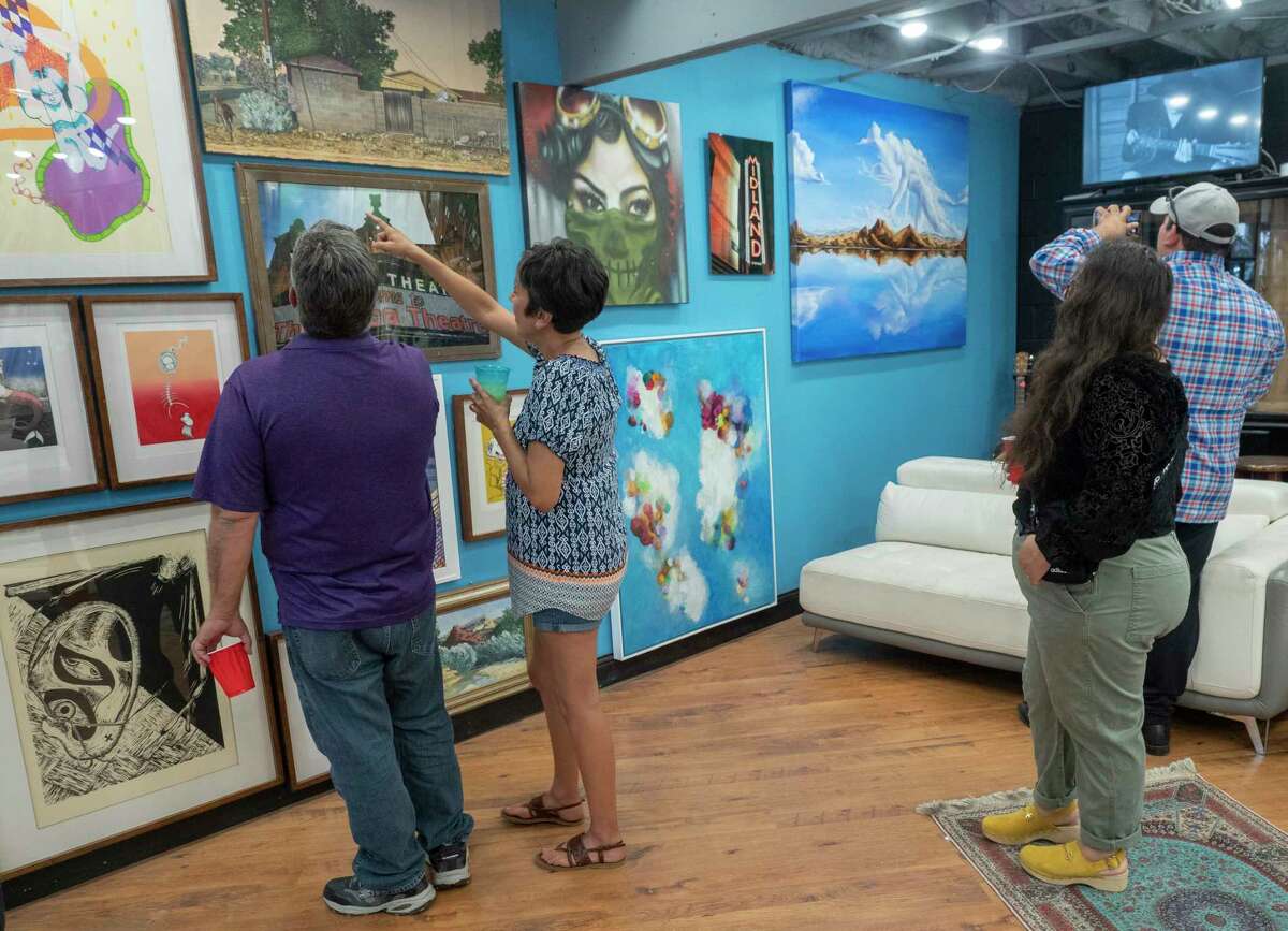 Midland Art Crawl accepting artist applications