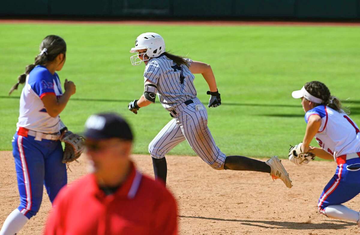 Rally sends O’Connor to state title game in softball