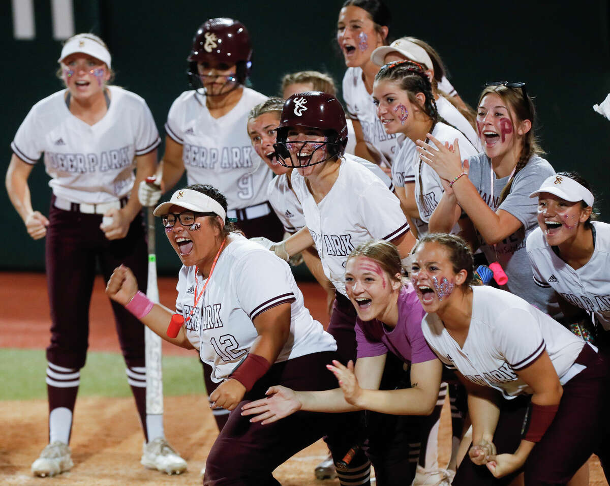 High school softball playoffs: Deer Park falls to Lake Ridge