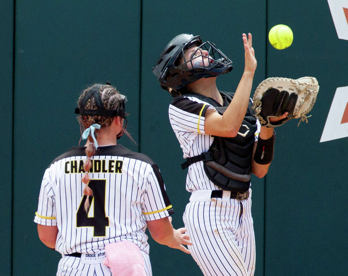 Liberty shuts out Sweeny to win second straight 4A UIL state softball title
