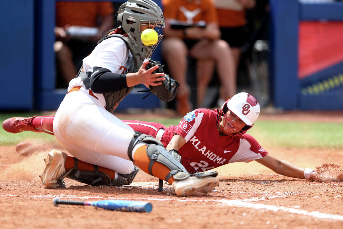 Women's College World Series: Oklahoma topples Texas
