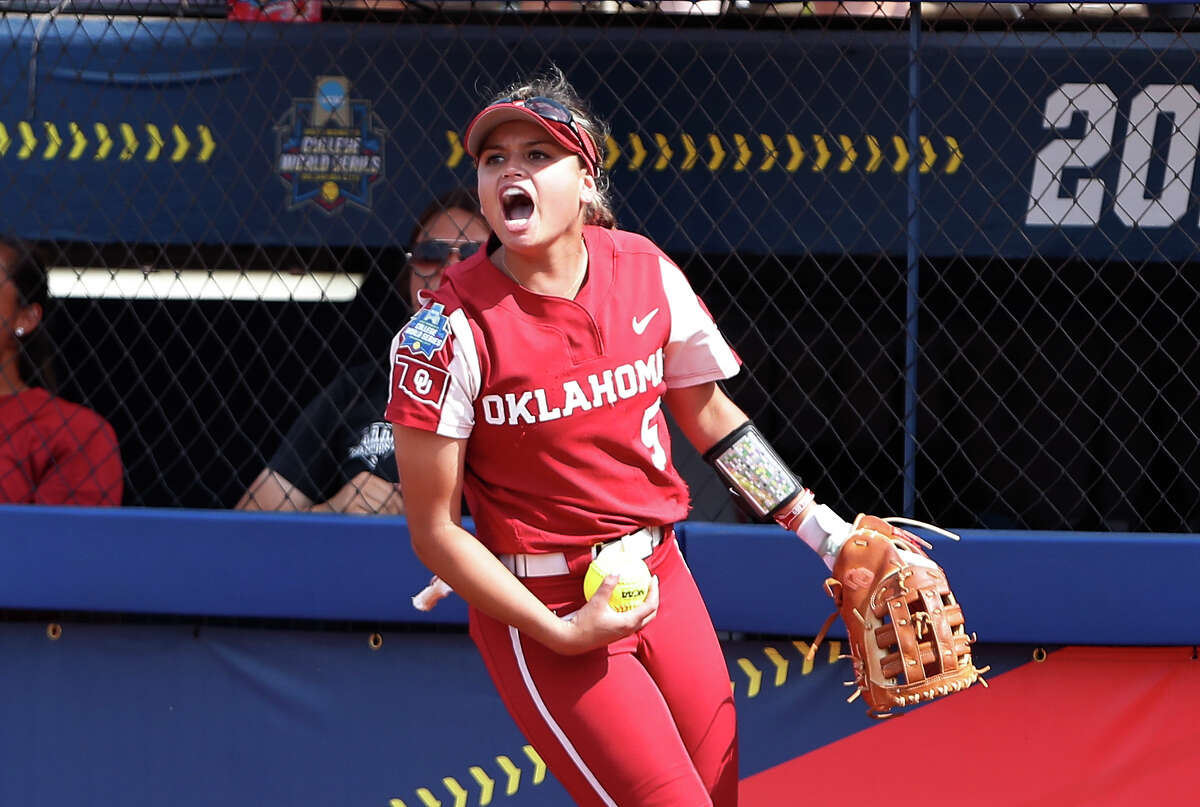 Women's College World Series: Oklahoma topples Texas