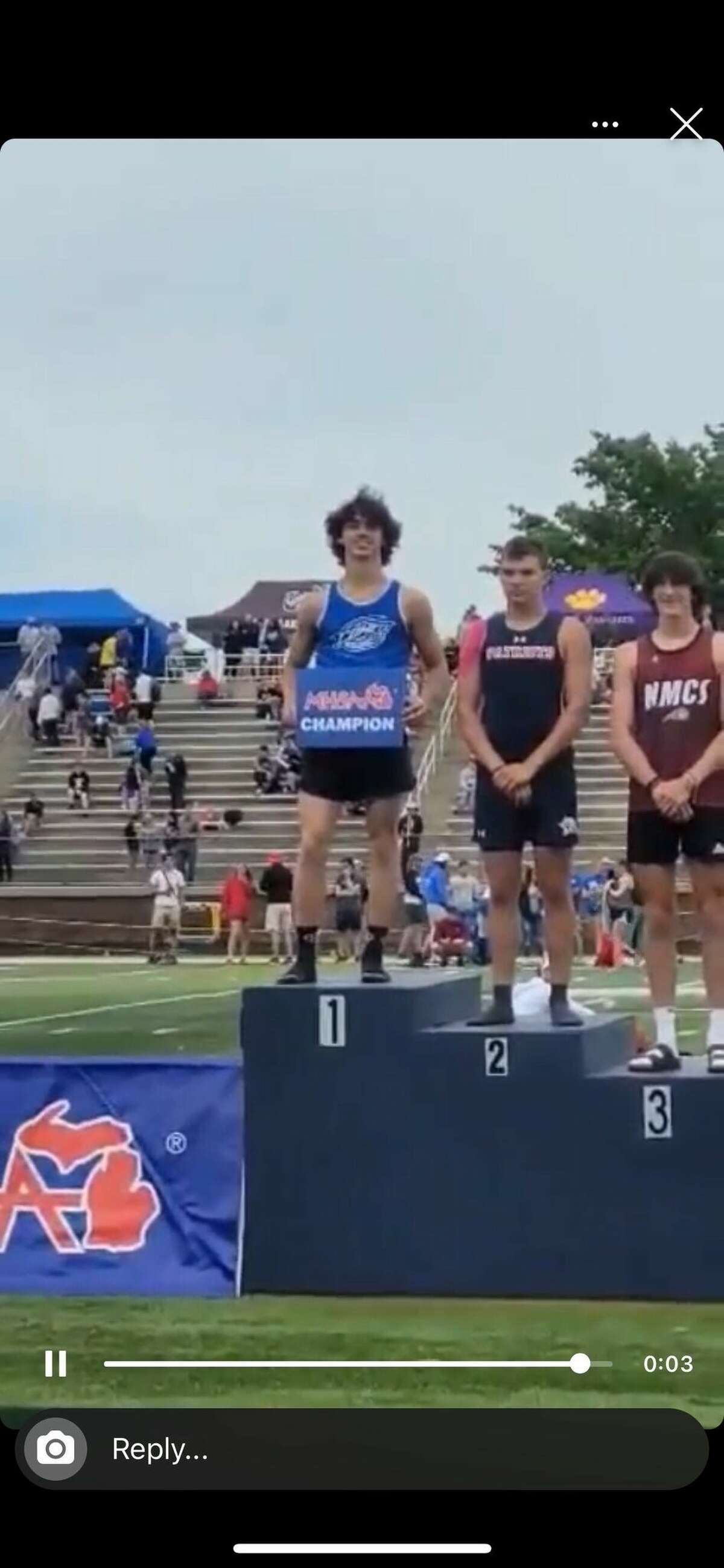 Coleman's Biers wins state title in pole vault