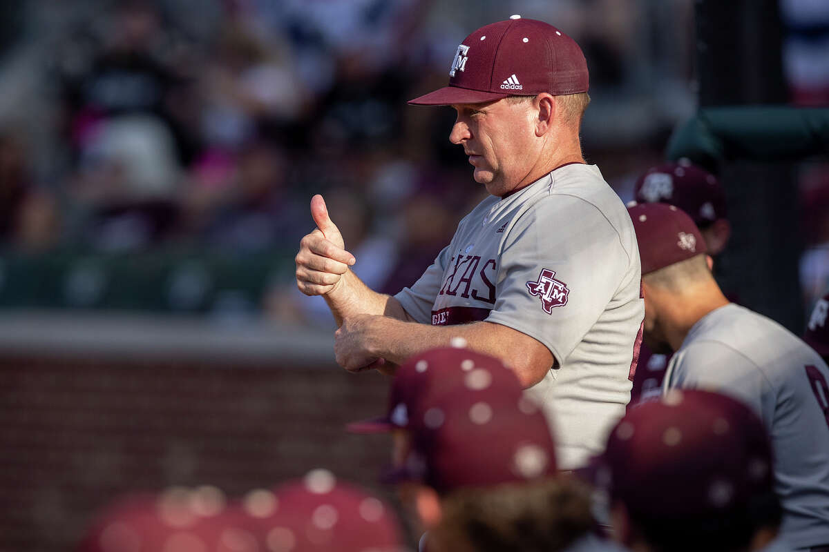 NCAA baseball: Texas A&M rallies past Louisiana