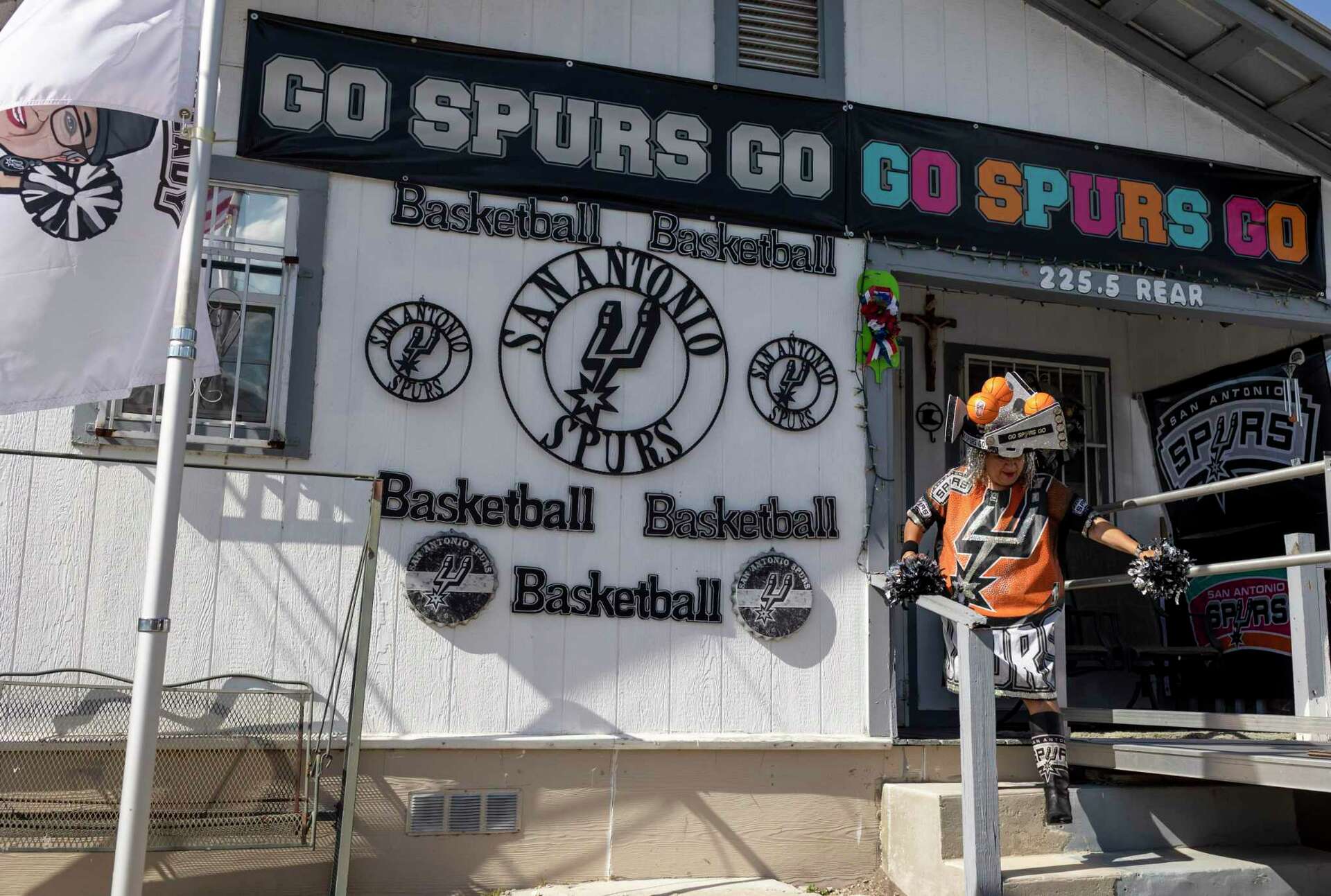 'Spurs Lady': Her life revolves around the Silver and Black