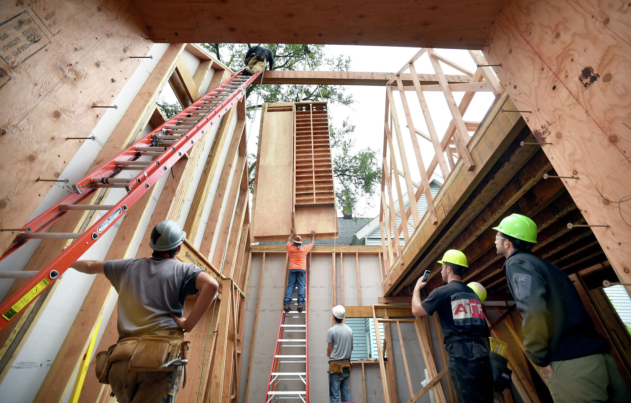 Column: A 'Connection Revolution' is changing architecture