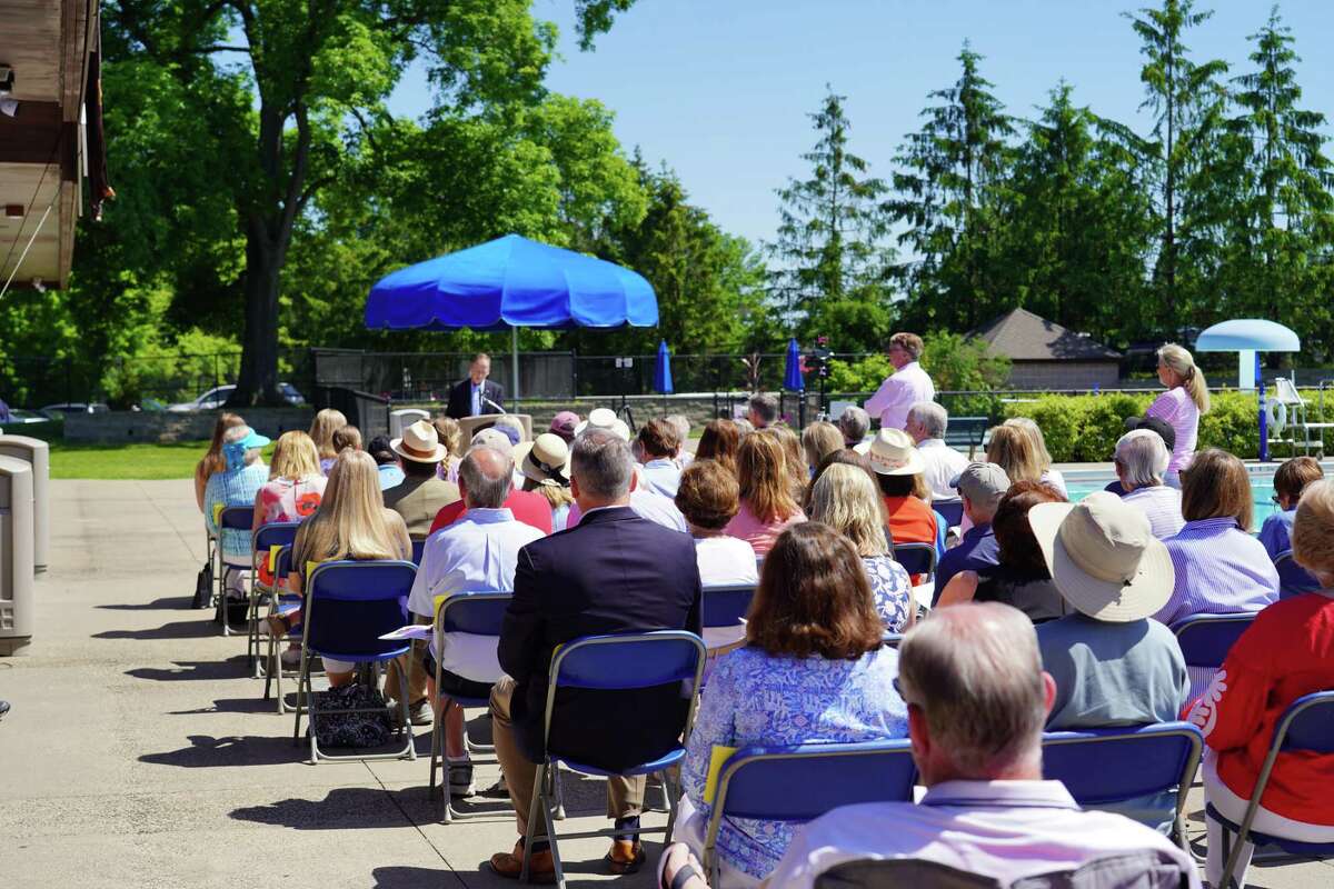 New Canaan pool honors Steve Benko's 50 years of service