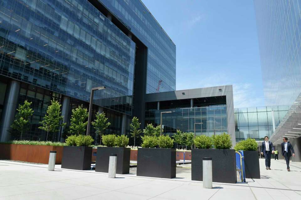 Ten major Connecticut companies that are hiring right now