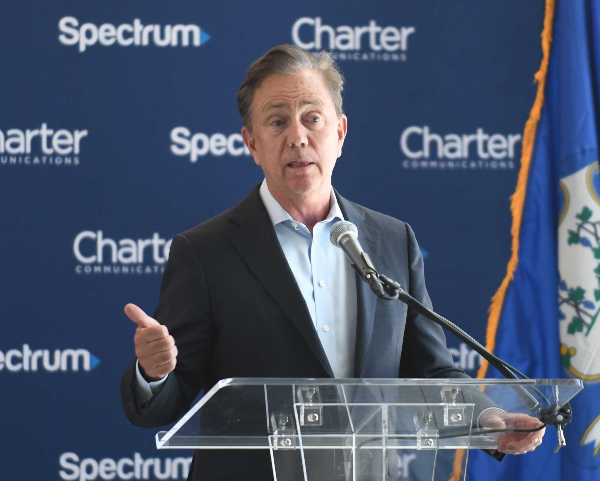 Dan Haar: 1 percent meals surcharge is the next CT state tax to fall