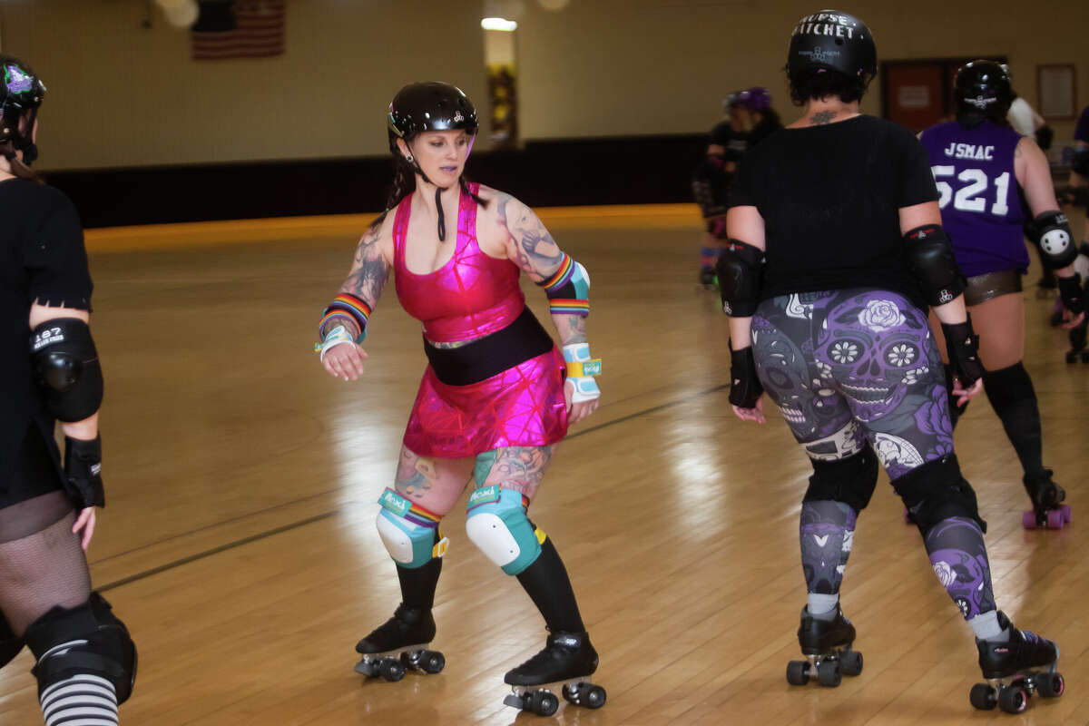Derby moms, derby daughters