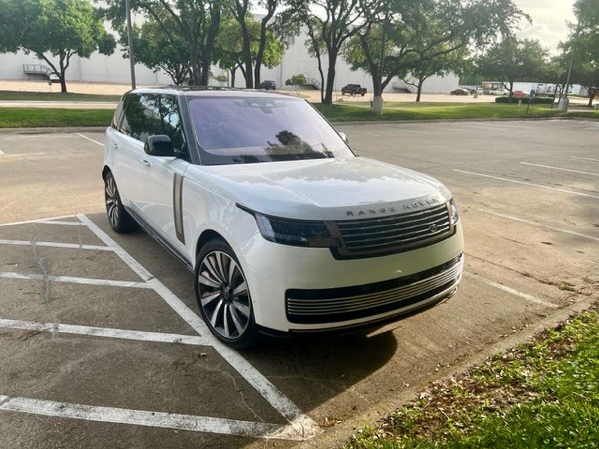 2022 Range Rover SV LWB Is The Pinnacle Of $200K+ Luxury