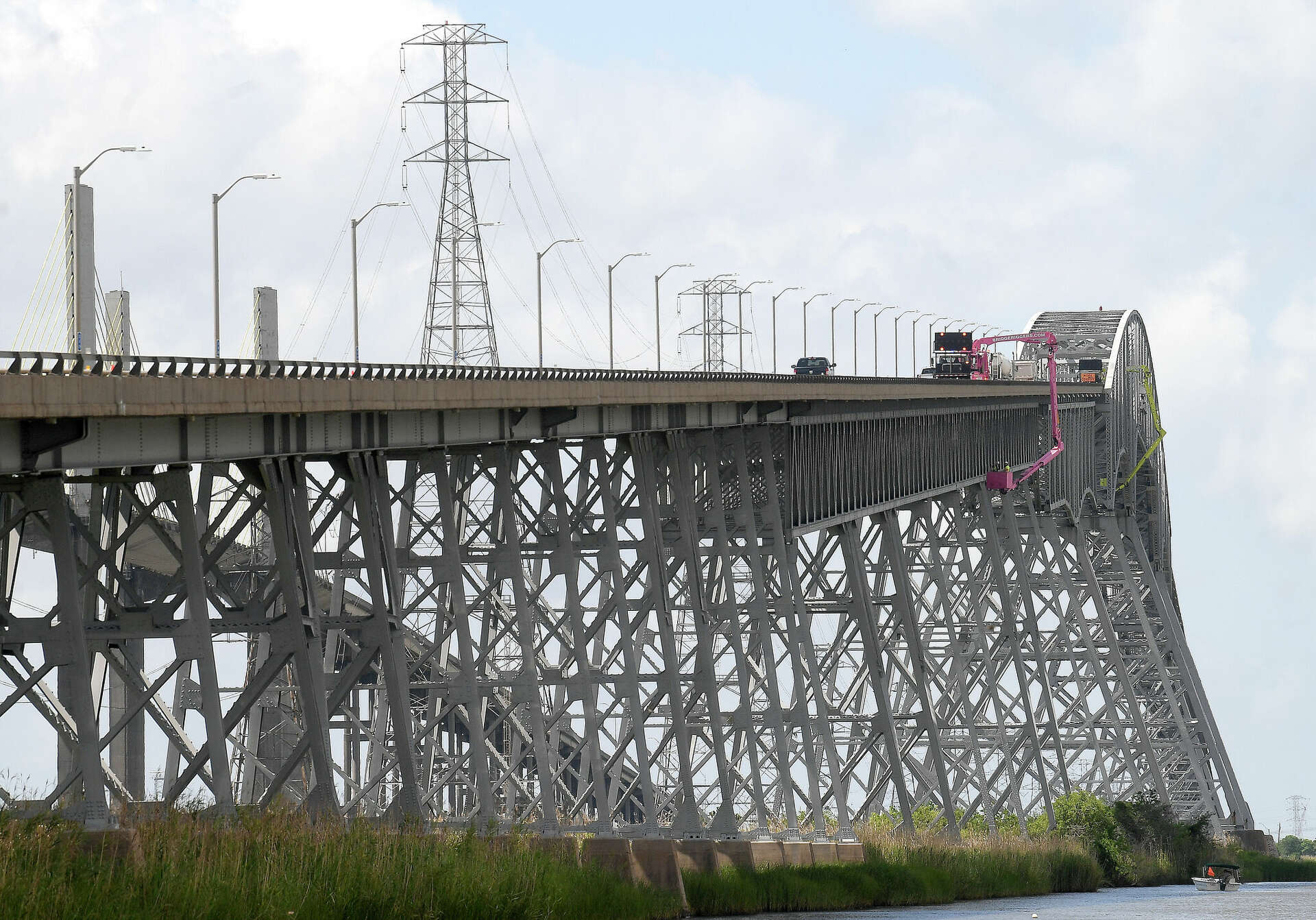 Port Arthur, Bridge City bridge reopened after being closed for ice