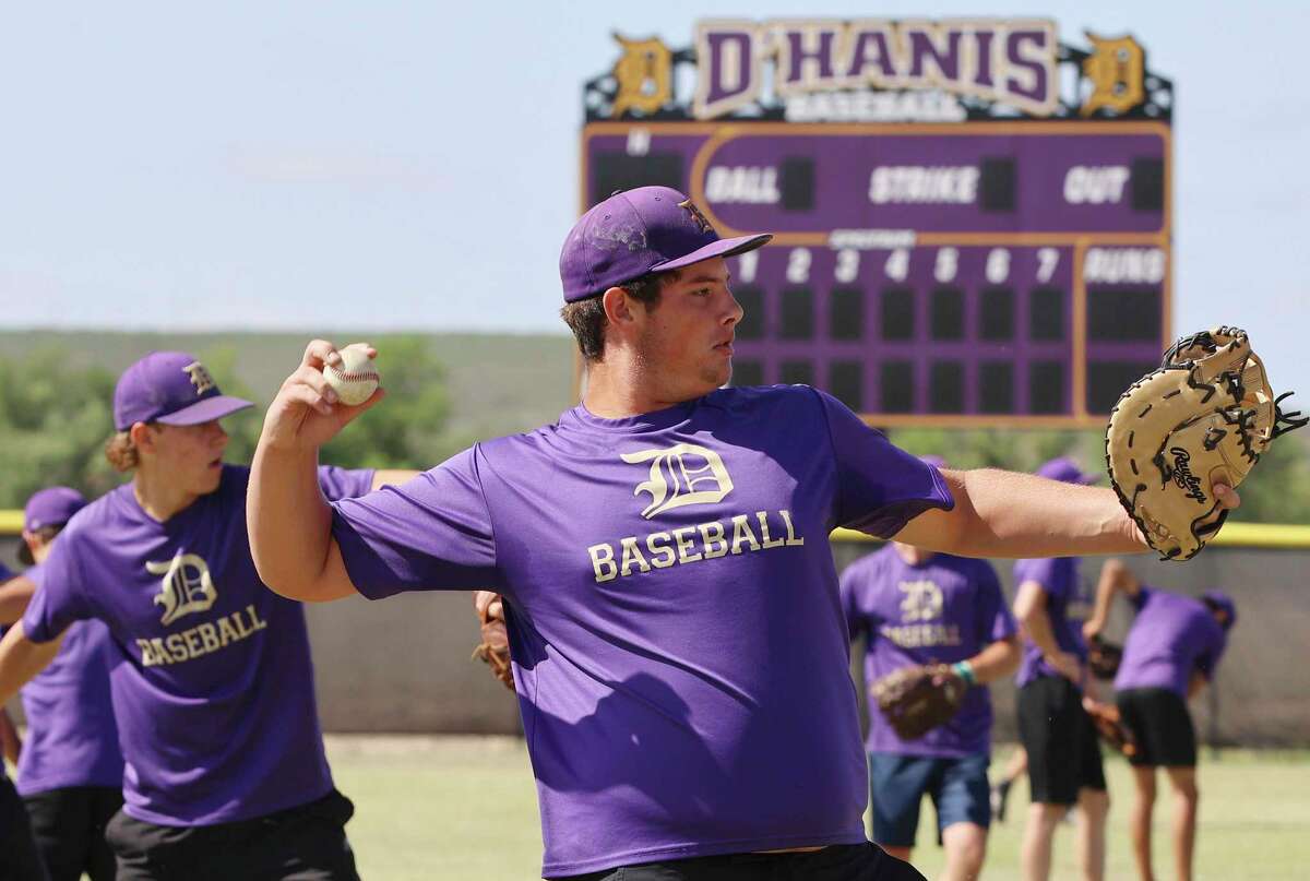 D’Hanis seeks a third state baseball championship