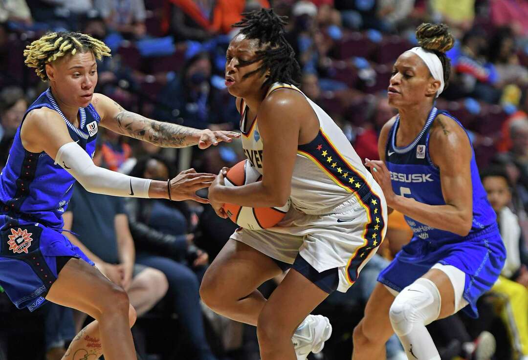 CT Sun’s Natisha Hiedeman supports fiancée Jasmine Thomas through ...