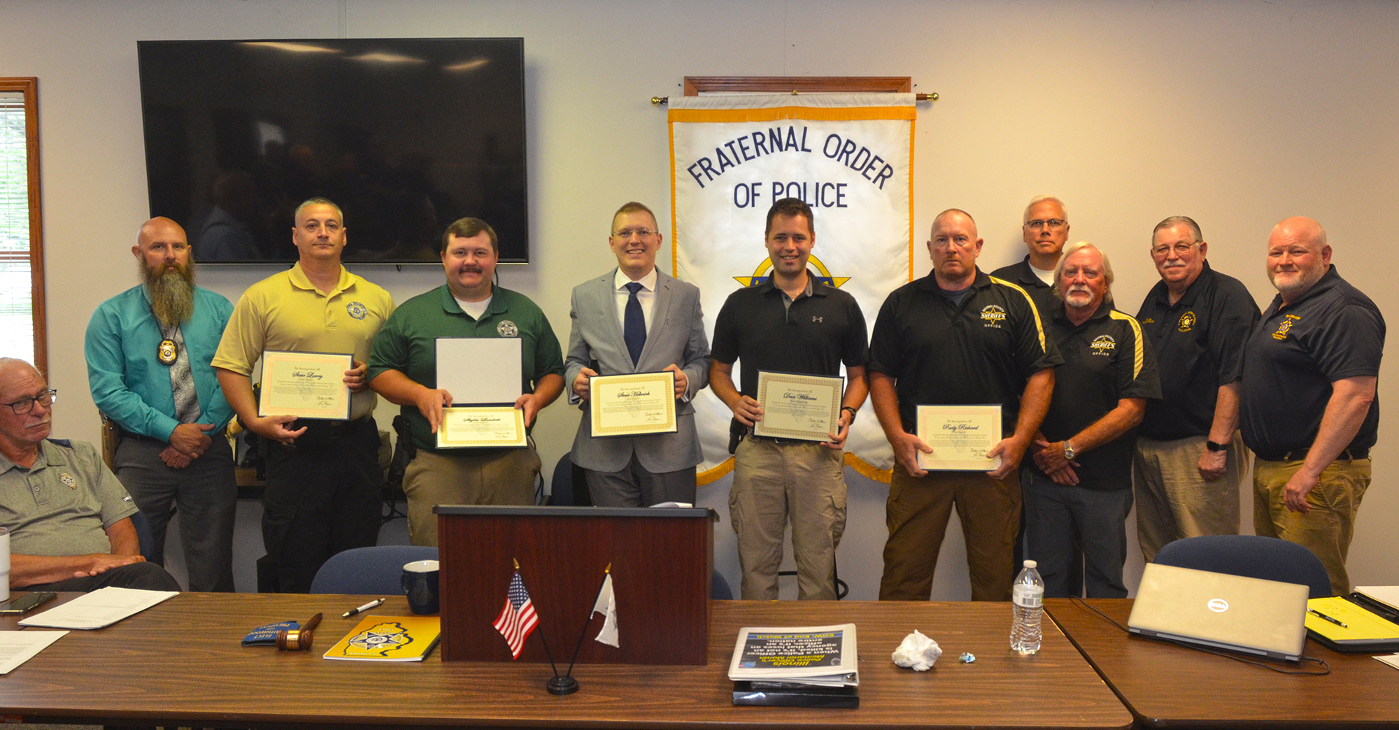 FOP honors officers for life-saving action in police shooting | Journal ...