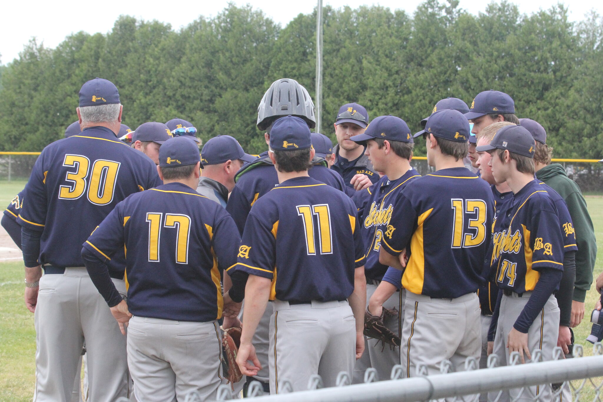 Muskrats defeat Hatchets in regional baseball action