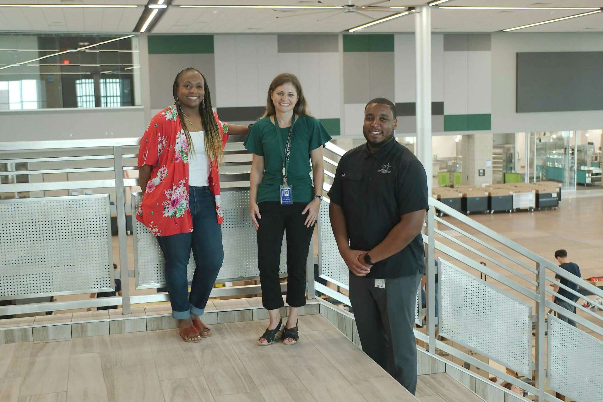 Iowa Colony High aims to establish its own traditions with fall opening