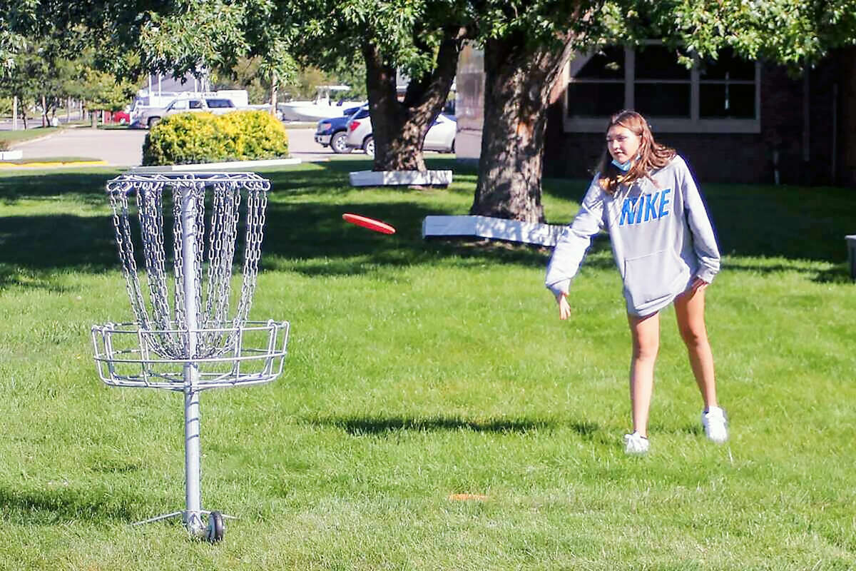 Disc golf courses are popping up around Manistee. Here's why