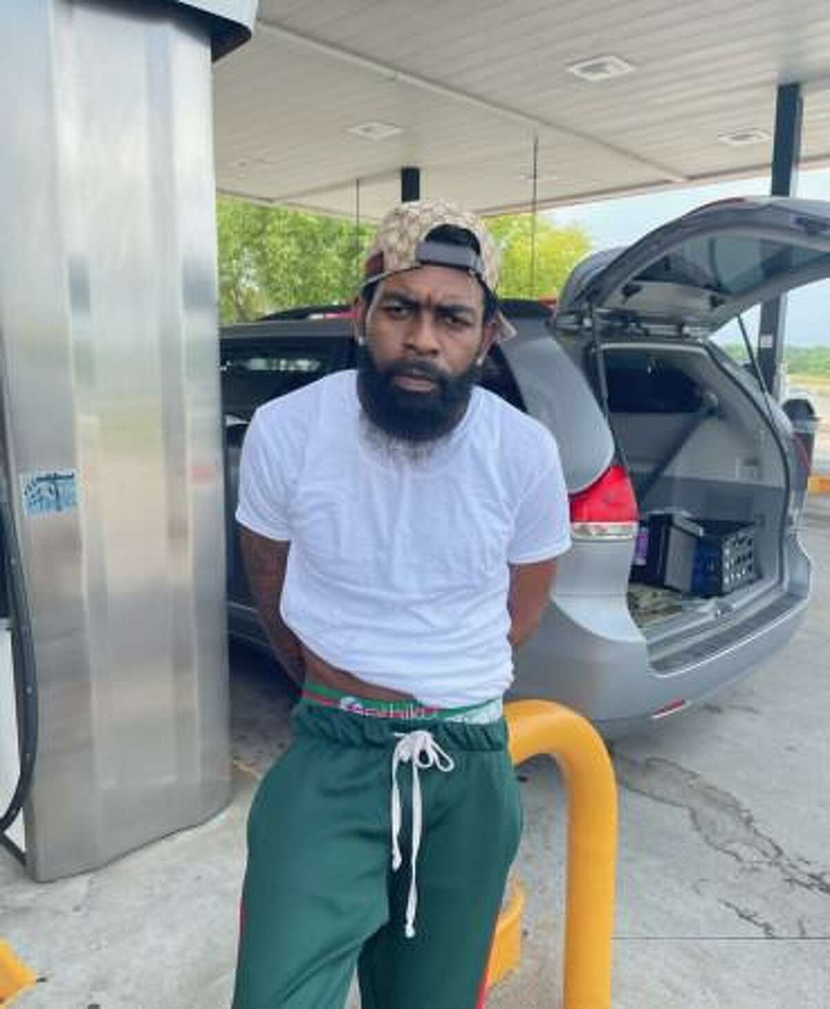 Rapper who police said bragged about ATM thefts, father of slain ...