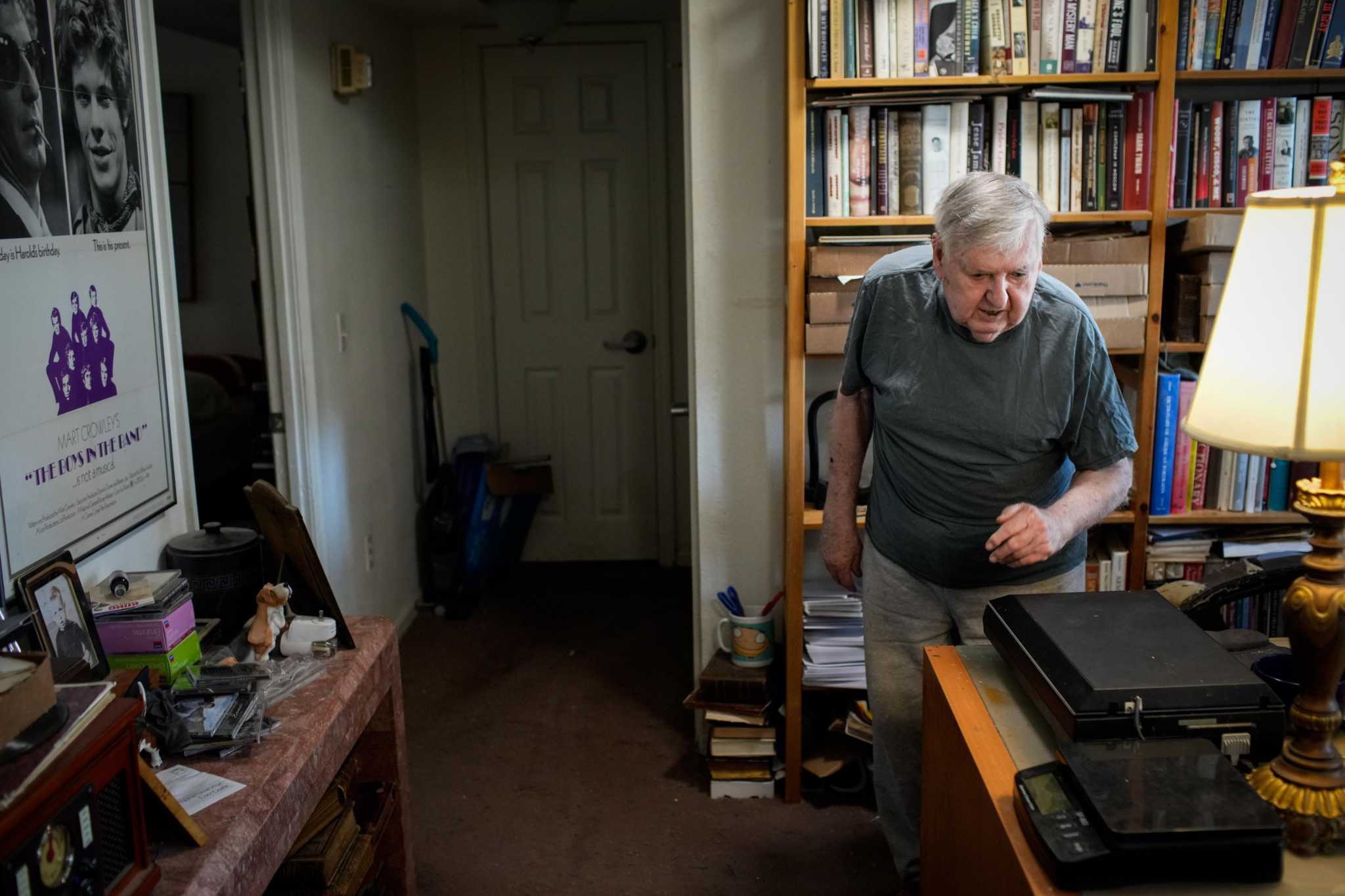 Allen Parkway Village tenants express fear, hope about moving while the ...