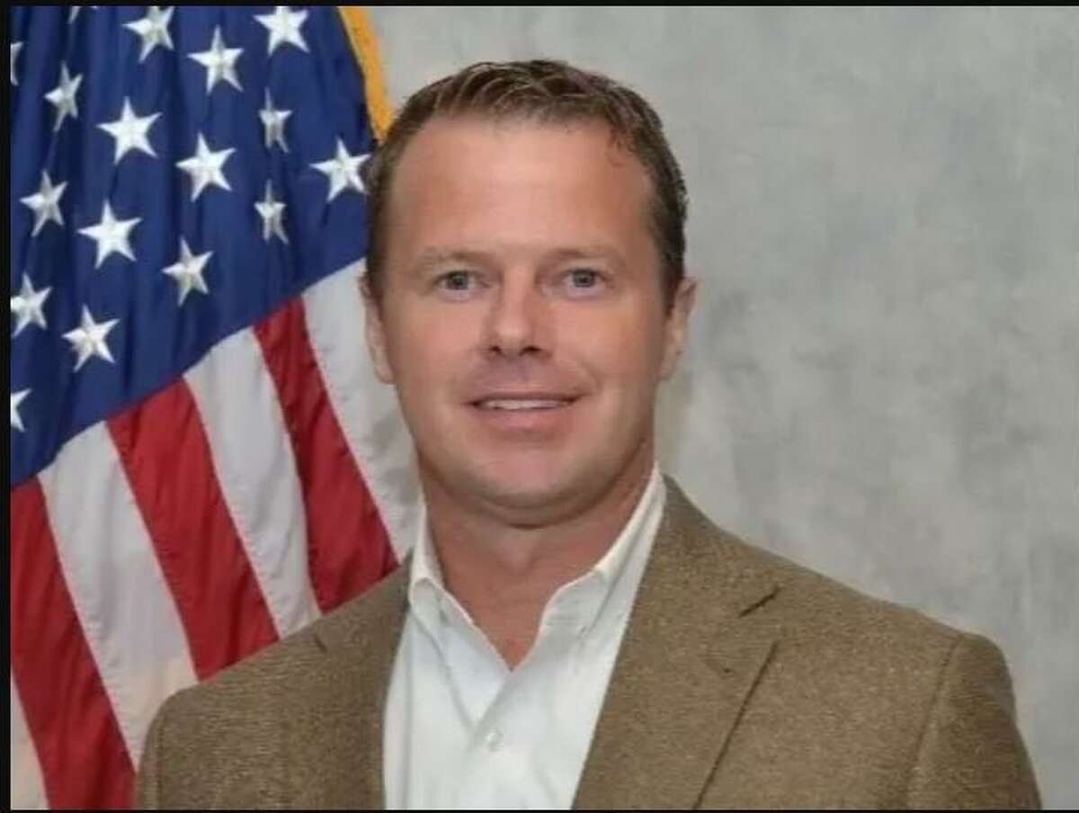 Former cop and state police spokesperson hired as Tolland town manager
