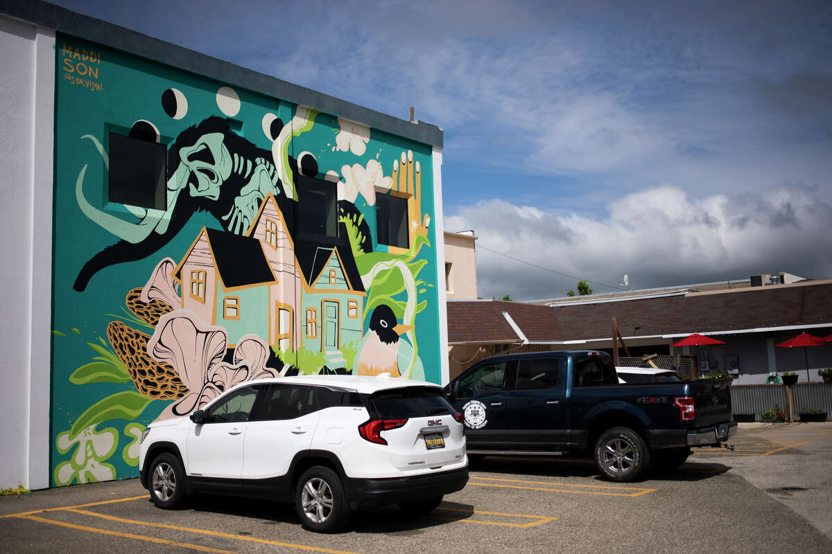 For art’s sake: Midland’s murals depict city's rich culture