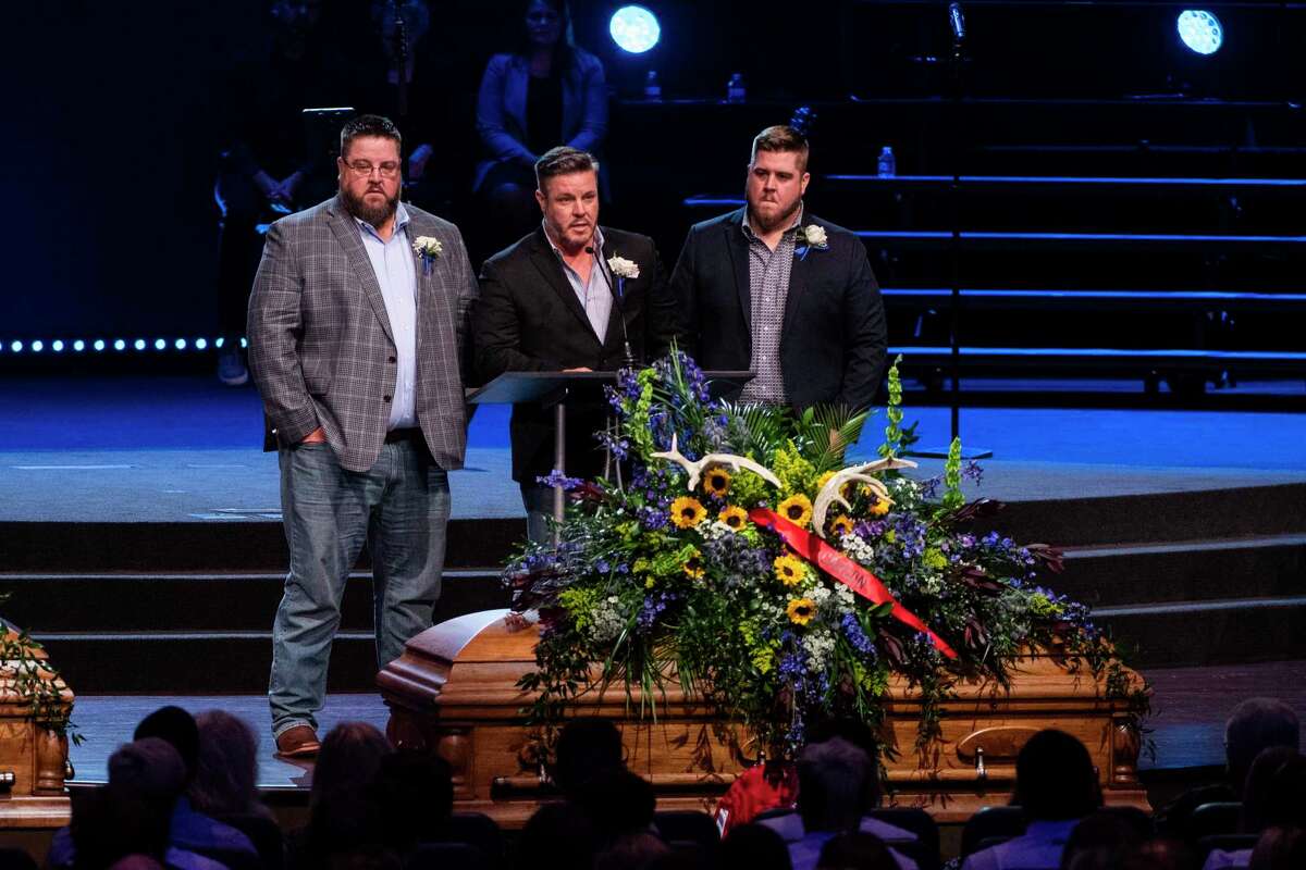 Centerville slayings: Funeral held for Mark Collins and grandsons