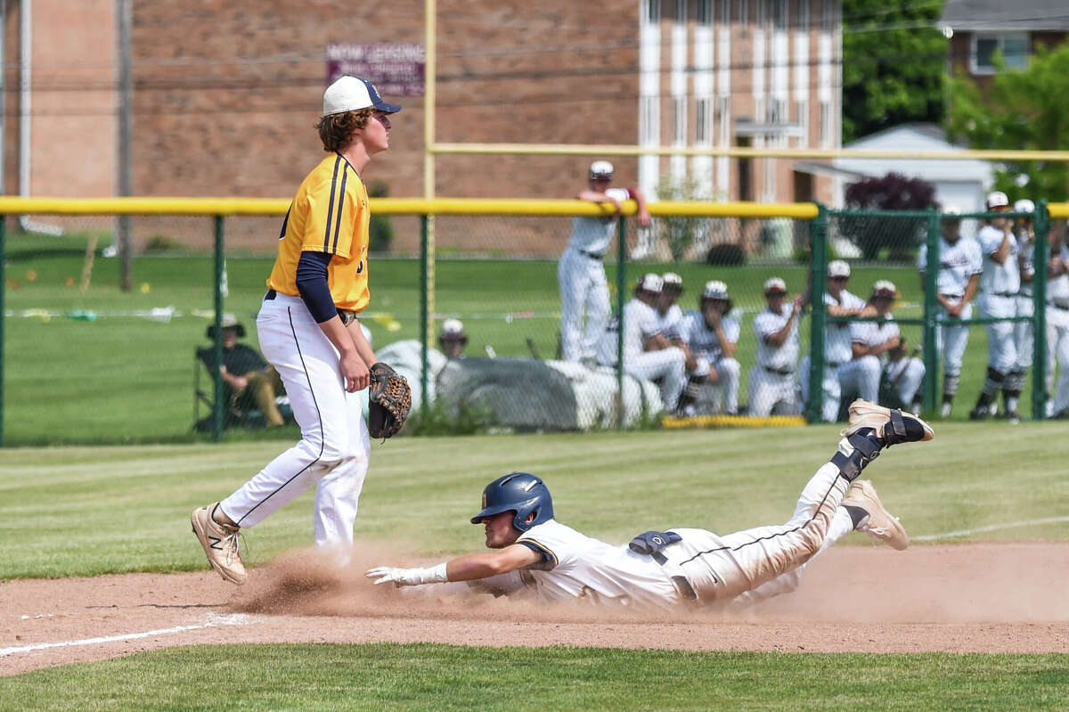 Midland baseball loses heartbreaking walkoff regional final