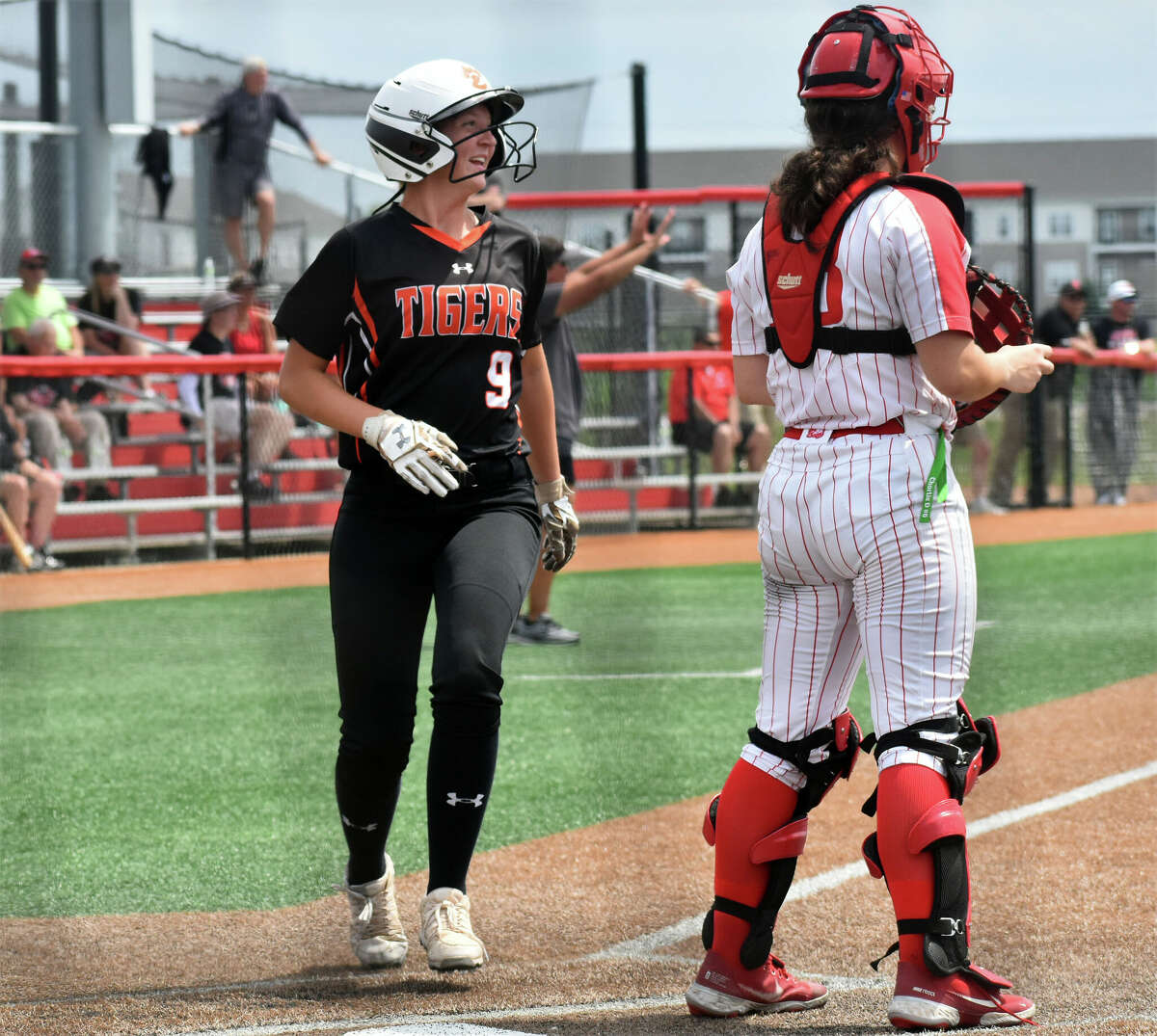'We aren't losing this game': Edwardsville softball takes third